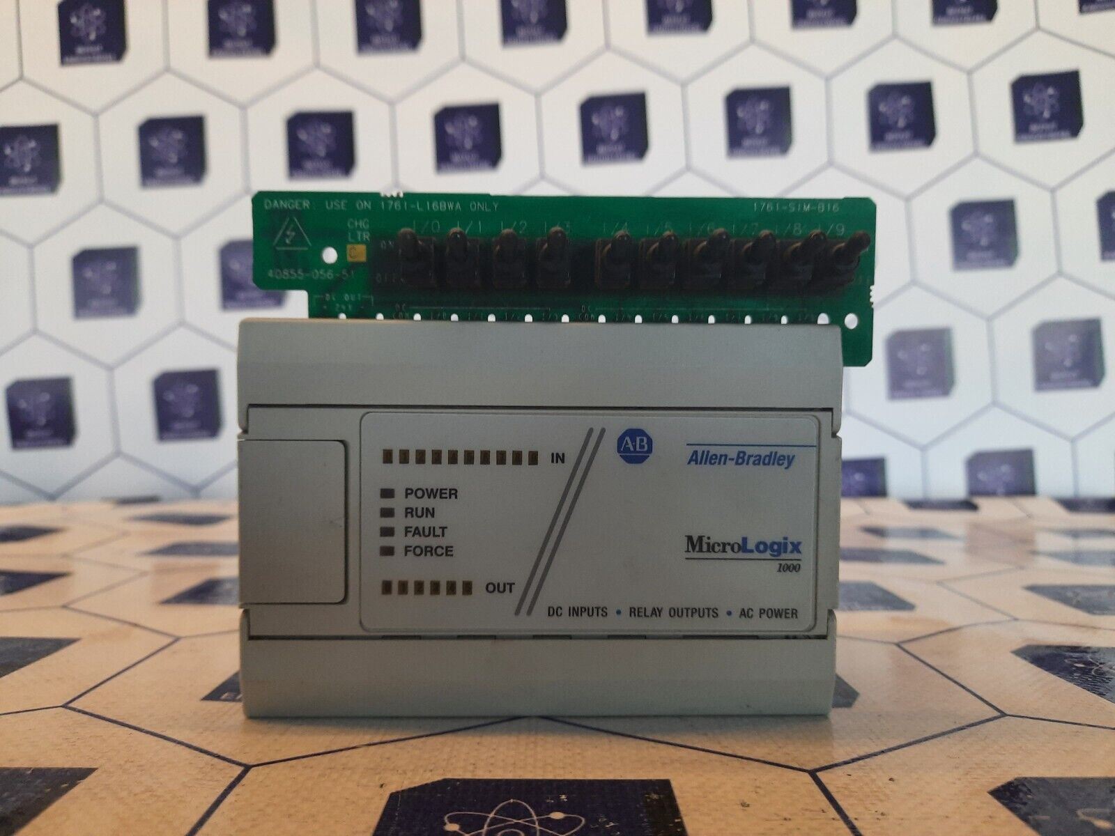 ALLEN BRADLEY MicroLogix 1000 - 1761-L16BWA – Boyut-Endustriyel