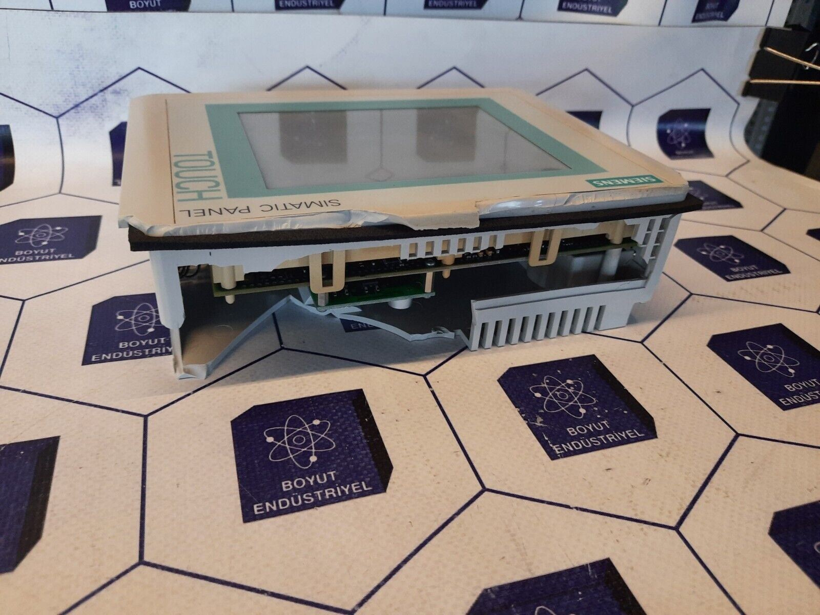 SIEMENS 6AV6 545-0CA10-0AX0 PANEL TP270 – Boyut-Endustriyel