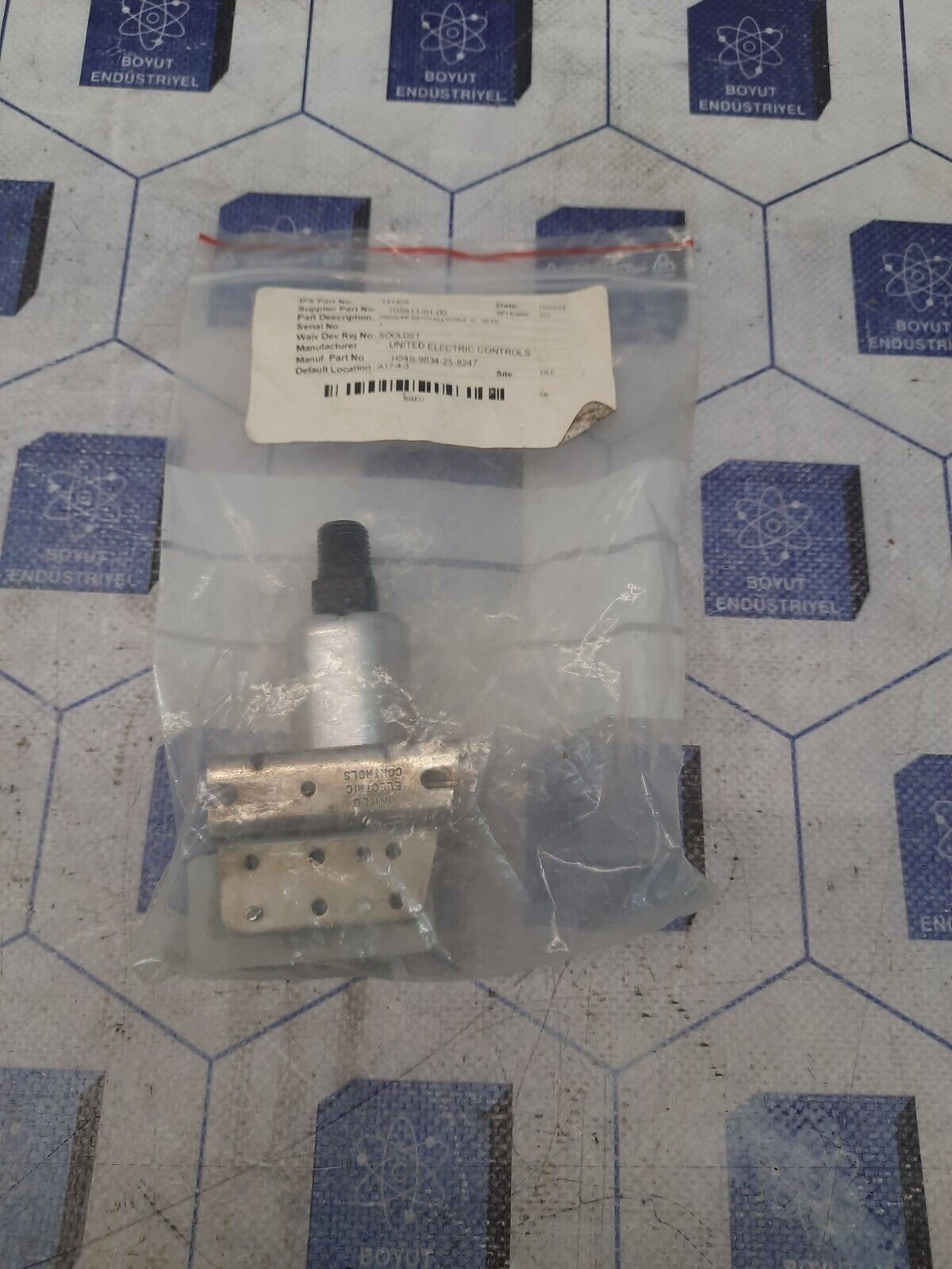 United Electric H5 4S 9834 25 8247 Pressure Switch – Boyut-Endustriyel